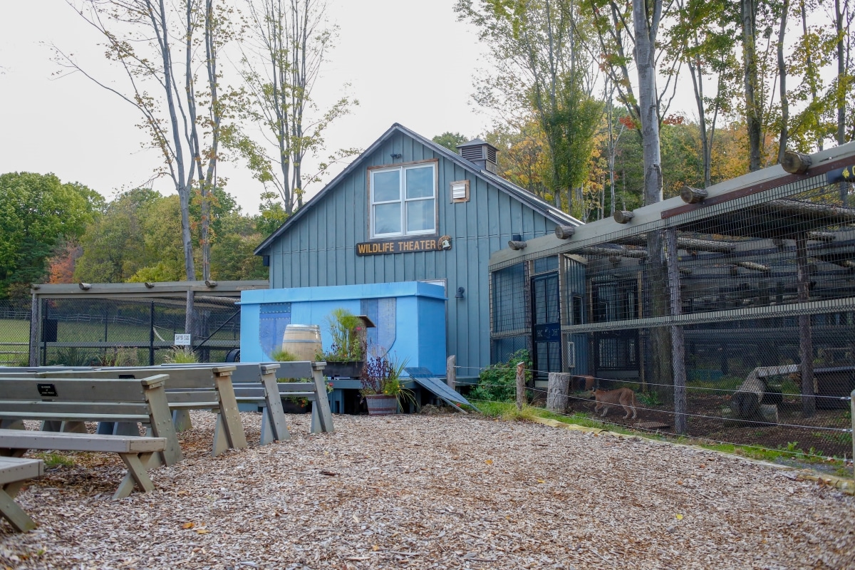 Facility - Hawk Creek Wildlife Center